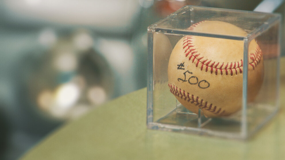 Watch King of Collectibles: The Goldin Touch | Netflix Official Site